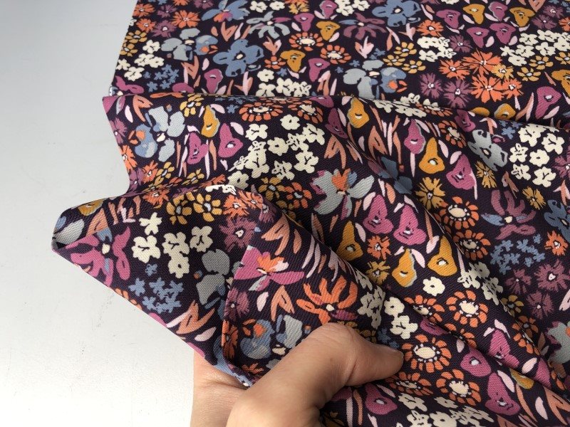 Patchwork stof - fineste farvede blomster, AGF