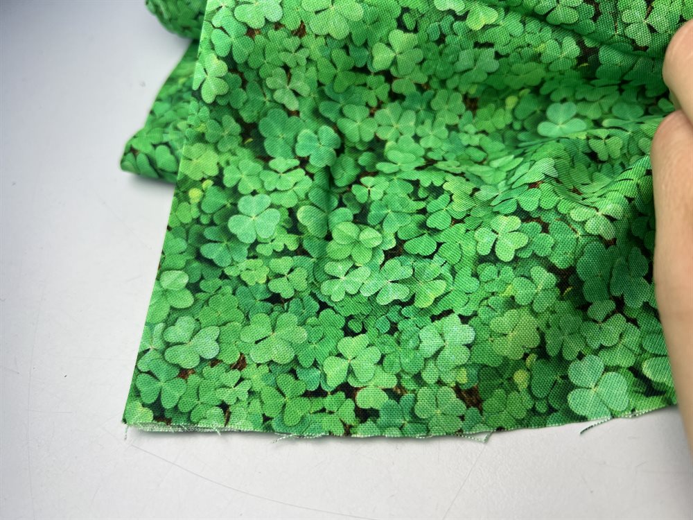Patchwork stof - Elizabeth's studio, three-leaf clover