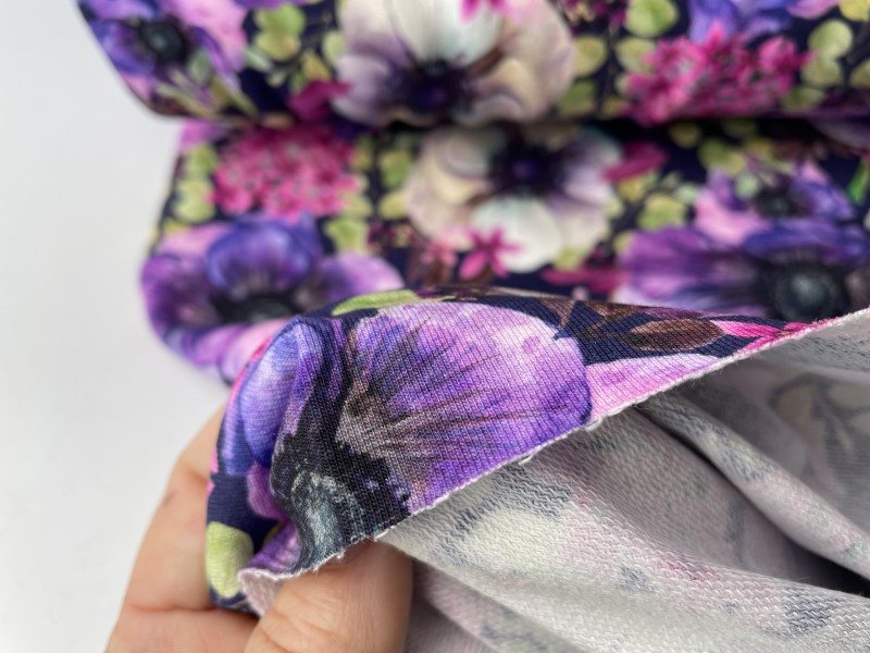 Isoli - smukke blomster i lilla toner